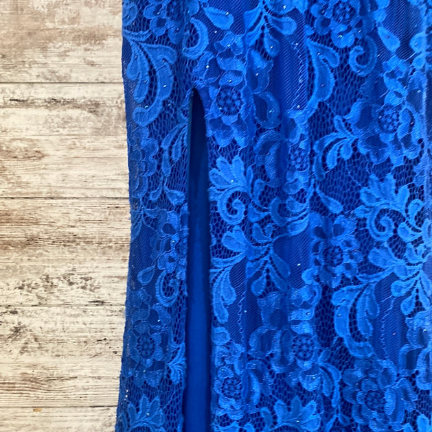 ROYAL BLUE LACE LONG DRESS – Savvy Seconds Boutique