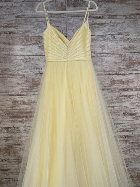 YELLOW PRINCESS GOWN (NEW) – Savvy Seconds Boutique