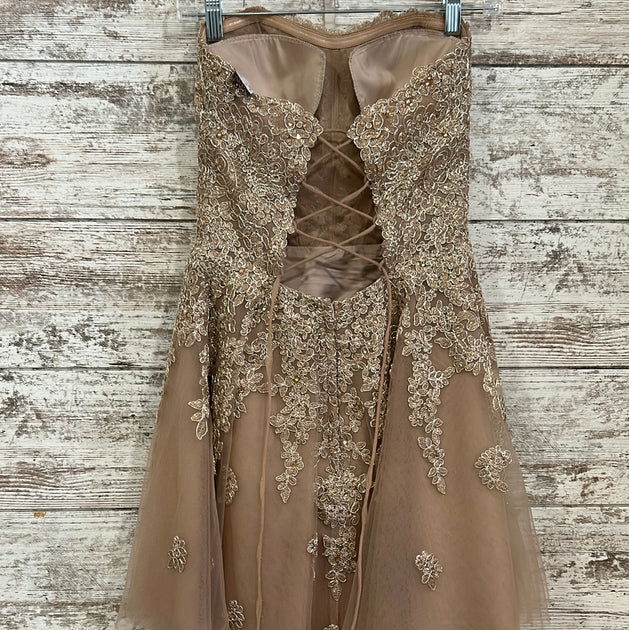 GOLD SPARKLY SHORT DRESS – Savvy Seconds Boutique