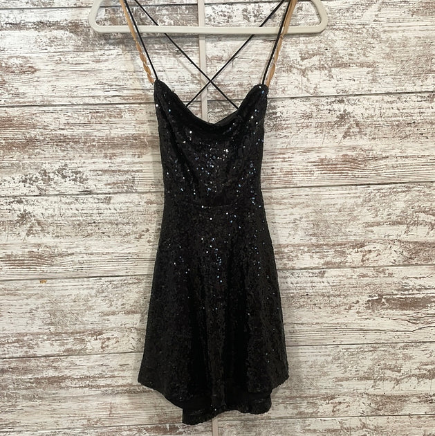 BLACK SPARKLY SHORT DRESS – Savvy Seconds Boutique