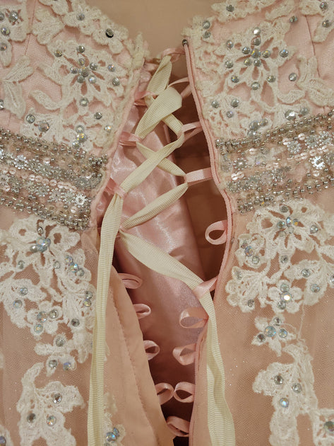 BLUSH/FLORAL A LINE/PRINCESS – Savvy Seconds Boutique