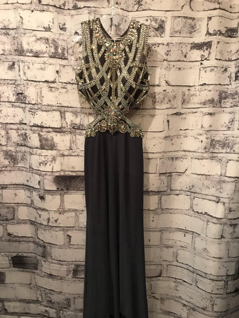 GRAY BEADED OPEN BACK DRESS – Savvy Seconds Boutique