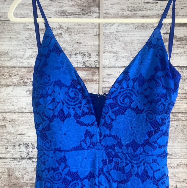 ROYAL BLUE LACE LONG DRESS-NEW – Savvy Seconds Boutique